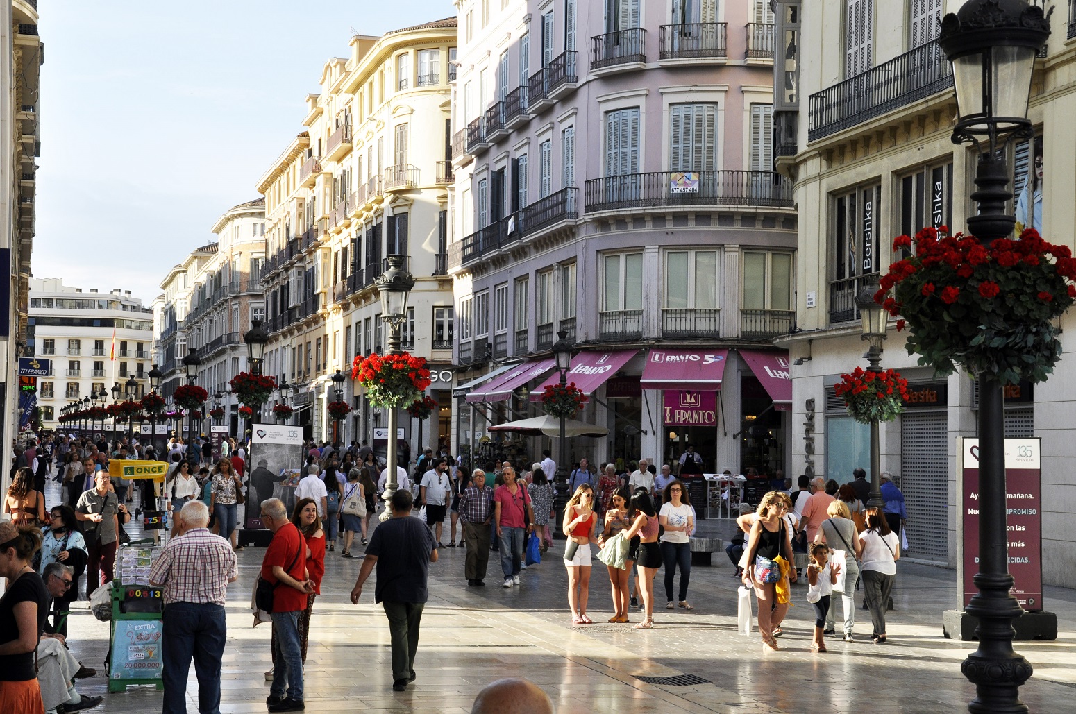 SUNDAY IN MALAGA: CULTURE, TRADITIONS AND TAPAS TOUR